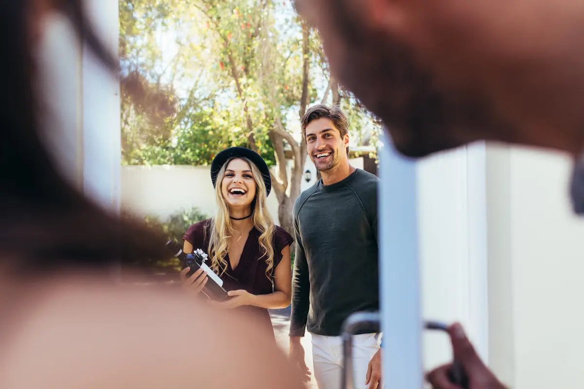 4 Dos and Don'ts of Meeting New Neighbors