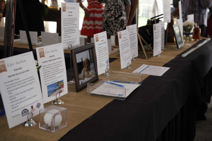 7 Unique Silent Auction Ideas to Spice up Your Fundraising Event