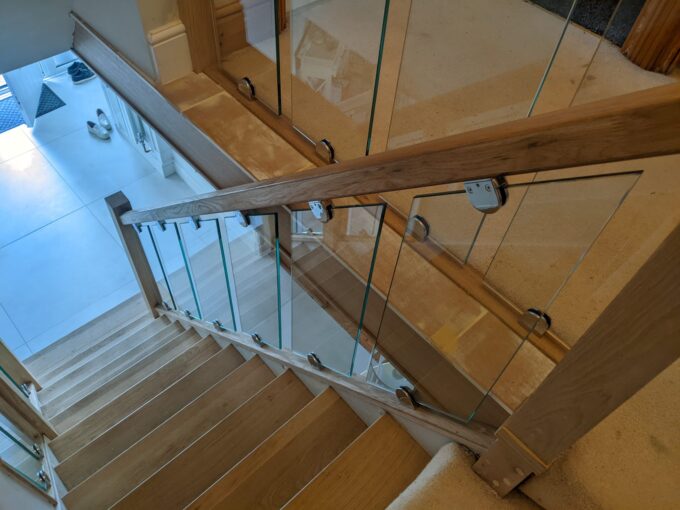 Creating Openness and Elegance: Glass Balustrades for Staircases in ...
