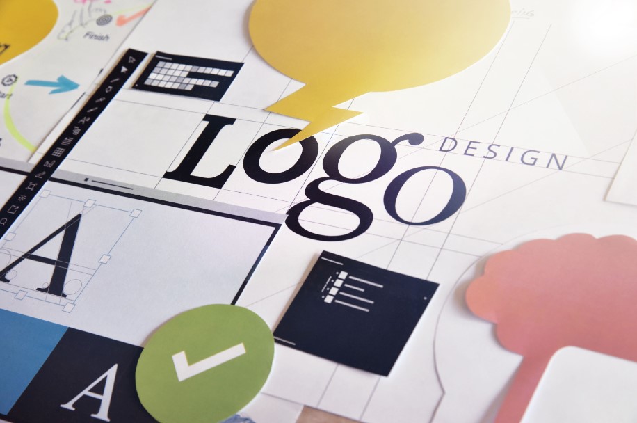Techniques for Online Logo Design