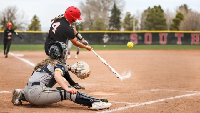 How to Enter a Softball League ─ Tips for Success 2024