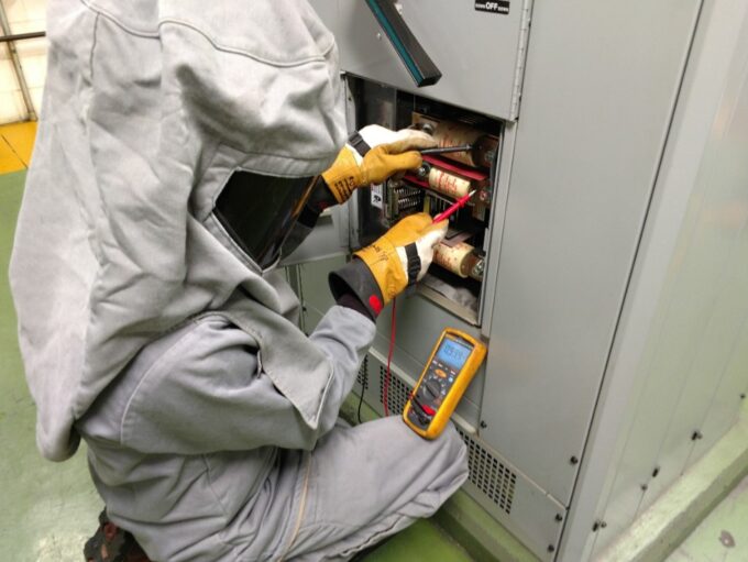 Electrical Arc Flash Explained ─ Causes and Prevention