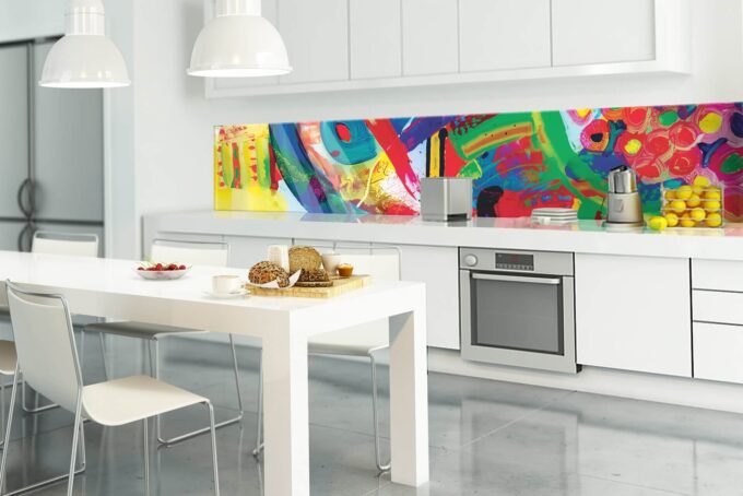 How Colored Glass Splashbacks Transforming Kitchens Across Australia