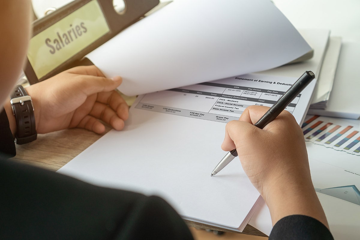 Understanding Your Paystub ─ A Guide to Deciphering Earnings and Deductions