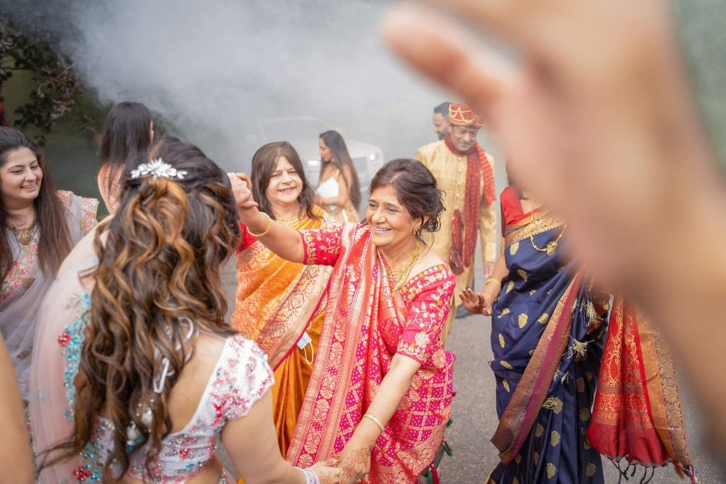 Creative Hindu Wedding Photoshoot Ideas Every Couple Should Consider