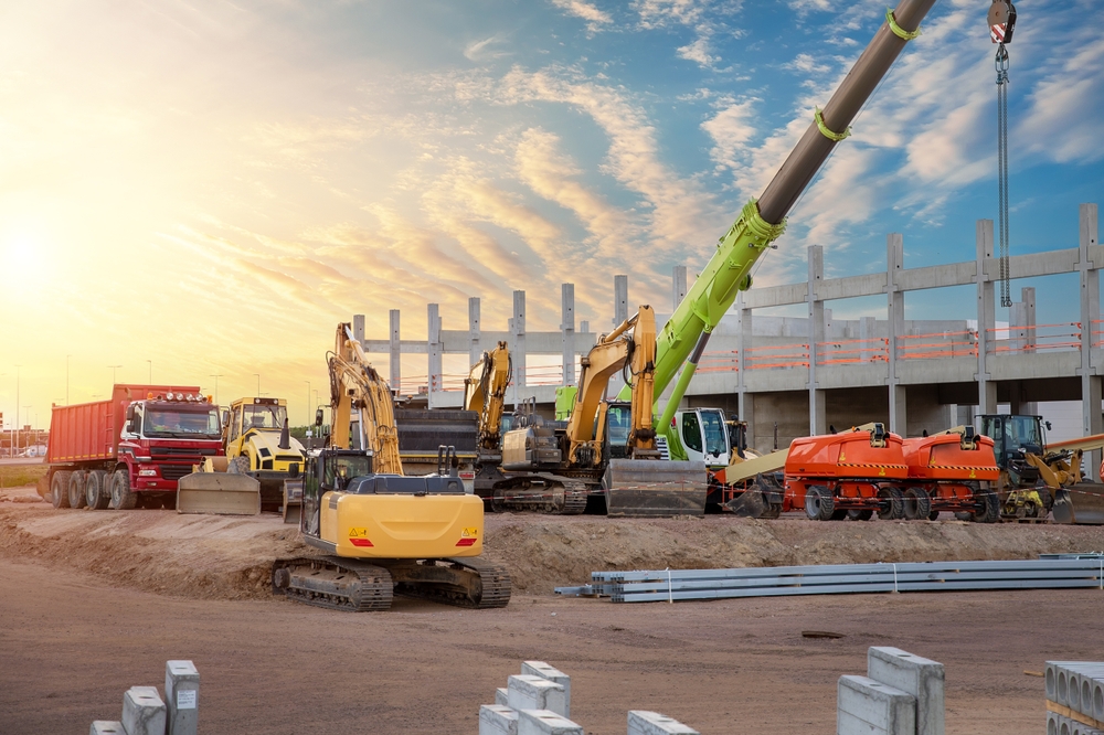 What to Know Before Renting Heavy Equipment for Industrial Projects
